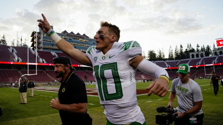Ducks and Dawgs meet in historic clash as No. 7 Washington hosts No. 8 ... Ducks and Dawgs meet in historic clash as No. 7 Washington hosts No. 8 ...